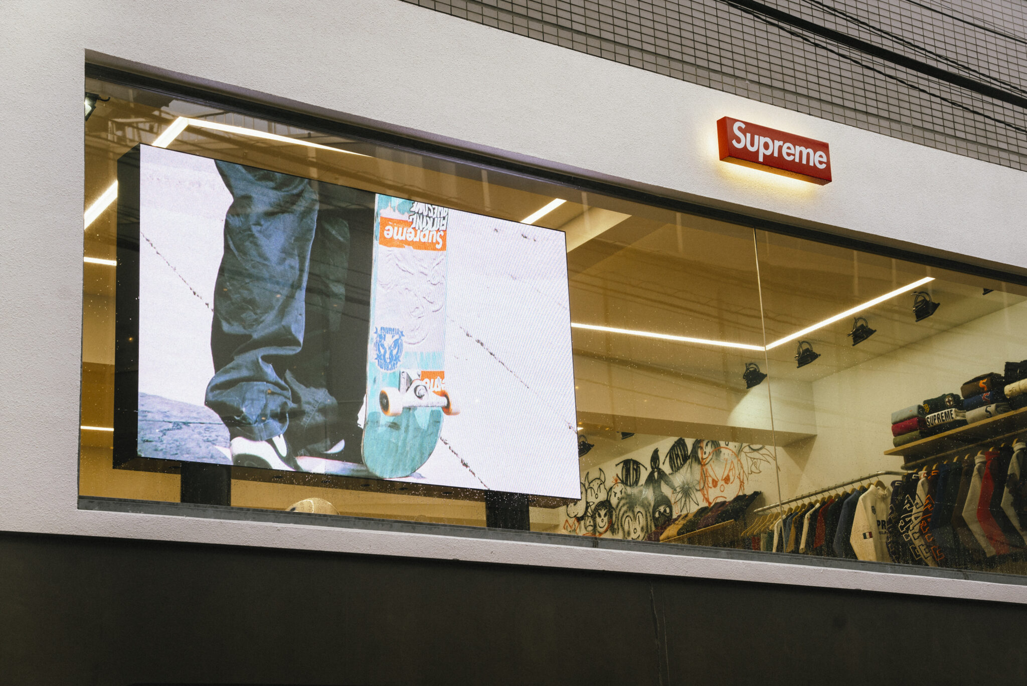 新しくなったSupreme Harajukuはもう行った？ | POPEYE Web | ポパイウェブ